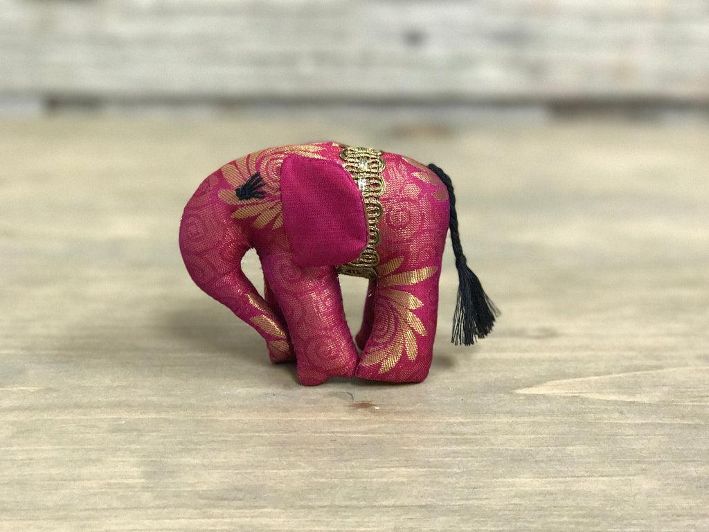 Small Sari Elephants – Shop with a Mission